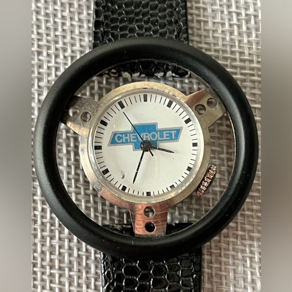 Chevrolet | Accessories | Chevrolet Gt Steering Wheel Vintage Watch ...